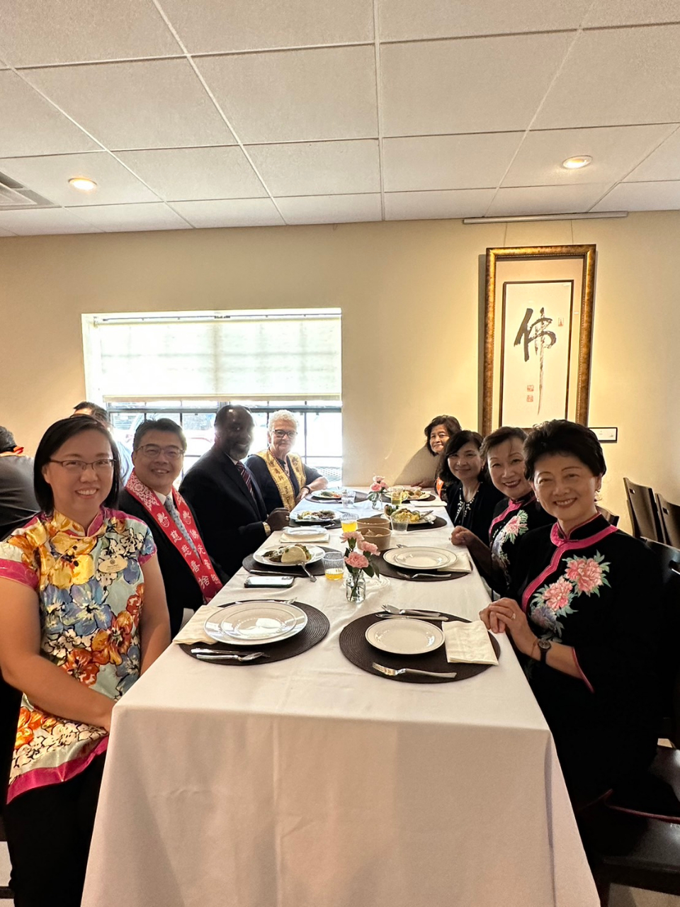 Director General Chou having a meal with dignitaries after the event.