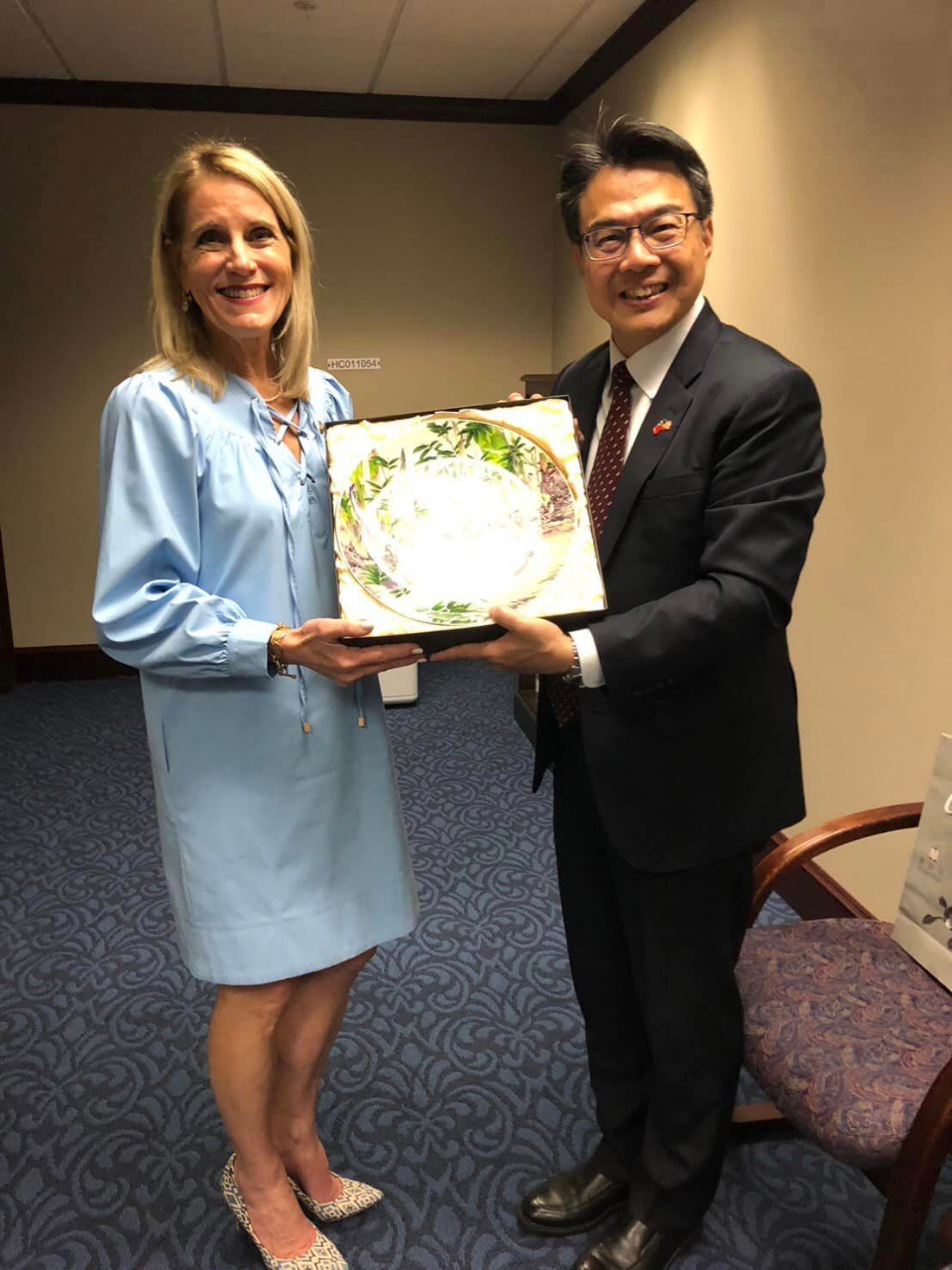 Director General Chou and Florida State Representative Vicki Lopez.
