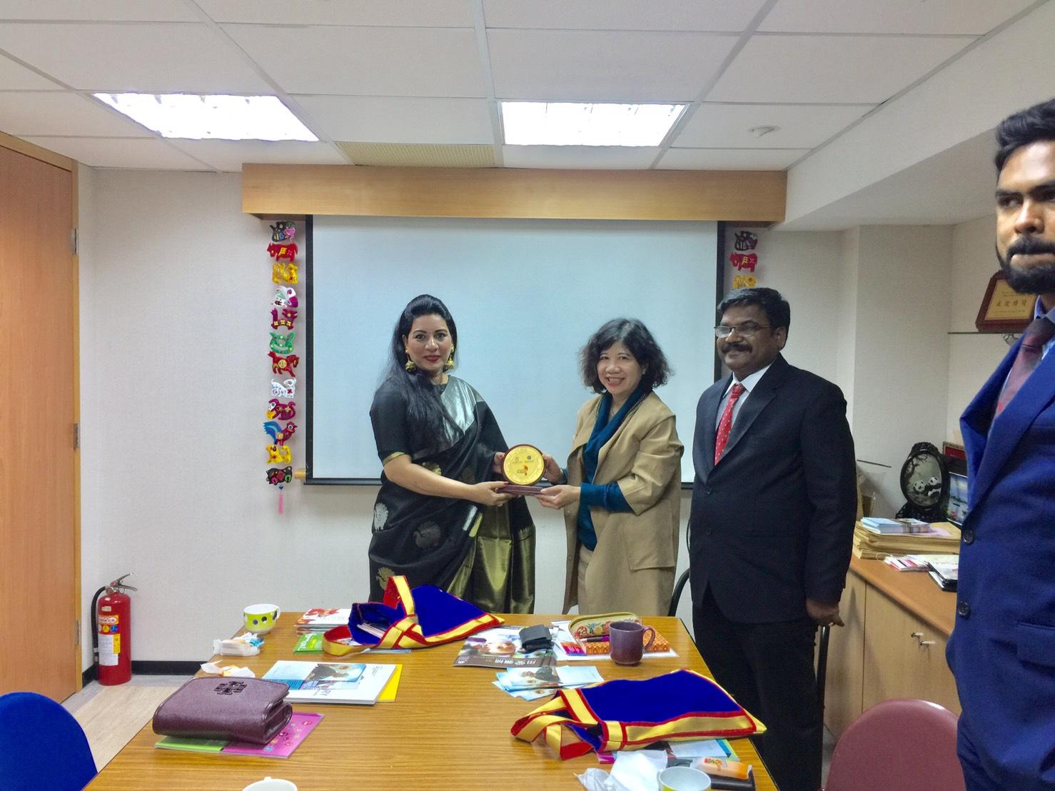 清奈聖布里托教育集團創辦人布莉朵女士(Mrs. Vimala Britto)訪團拜會台灣海外... - 駐清奈臺北經濟文化辦事處 Taipei ...