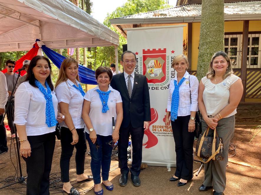La celebración por el día de las Mujeres Parag... - Consulado General ...