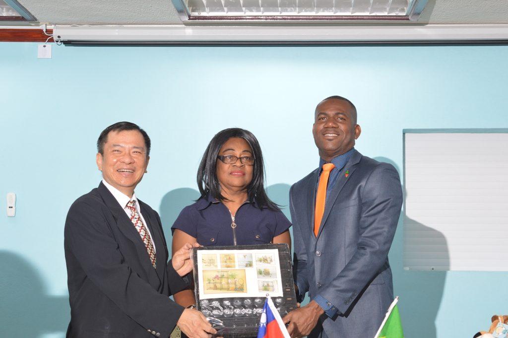 SIMPLYHELP FOUNDATION MAKES MEANINGFUL DONATIO... - Embassy of the ...