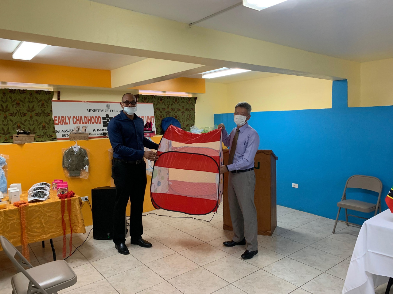 ROC Embassy hands over donations from the Simp... - Embassy of the ...