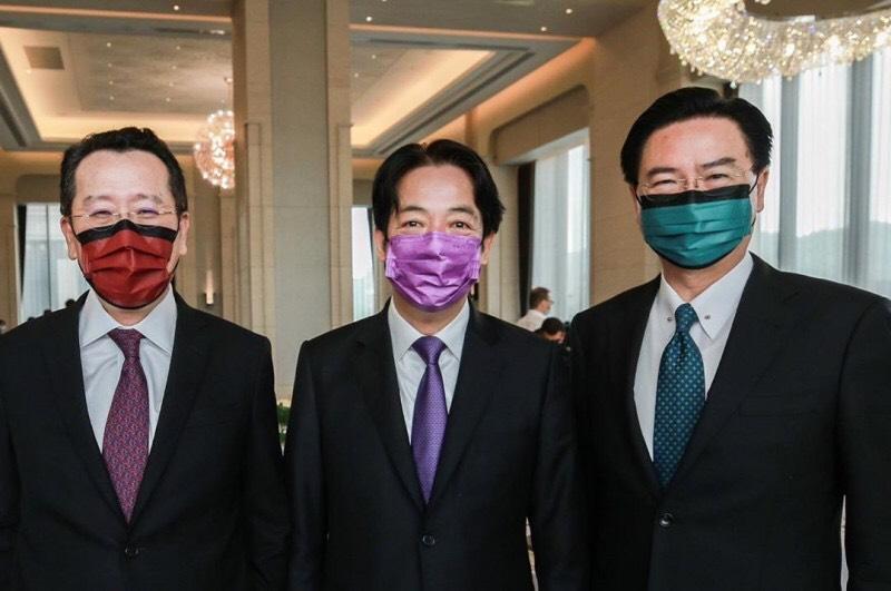 mask ties