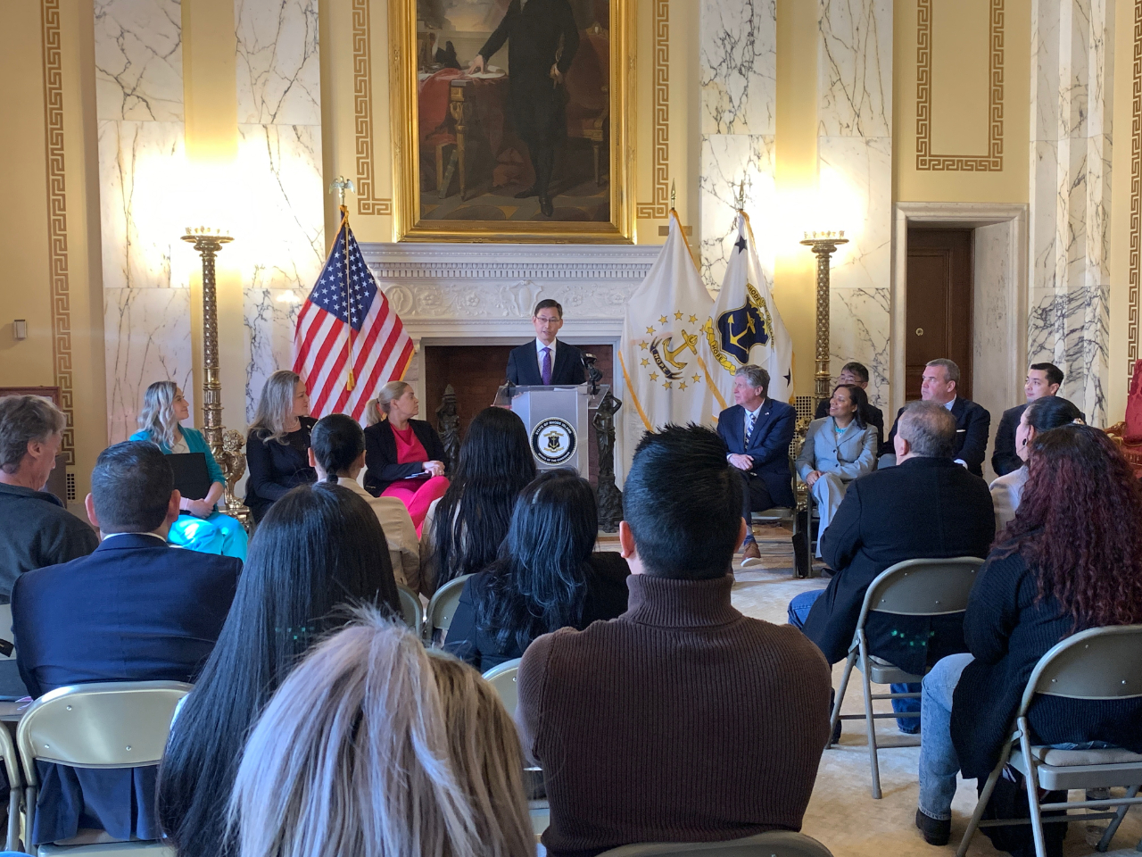 孫處長恭喜12歲自瓜地馬拉移民至羅州中瀑市，致力於社區服務的Mavy Pineda脫穎而出，指出她的成就顯示羅州對外國移民是希望之州；另強調台灣 重視與羅州之間的良好穩固情誼 ...