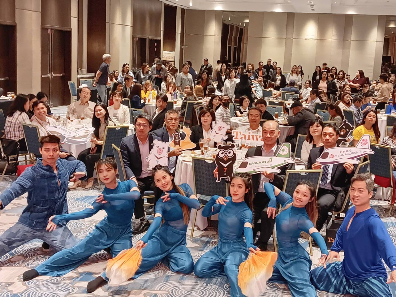 Group photo in 2024 Taiwan Tourism Workshop-Manila.(1 Feb. 2024)